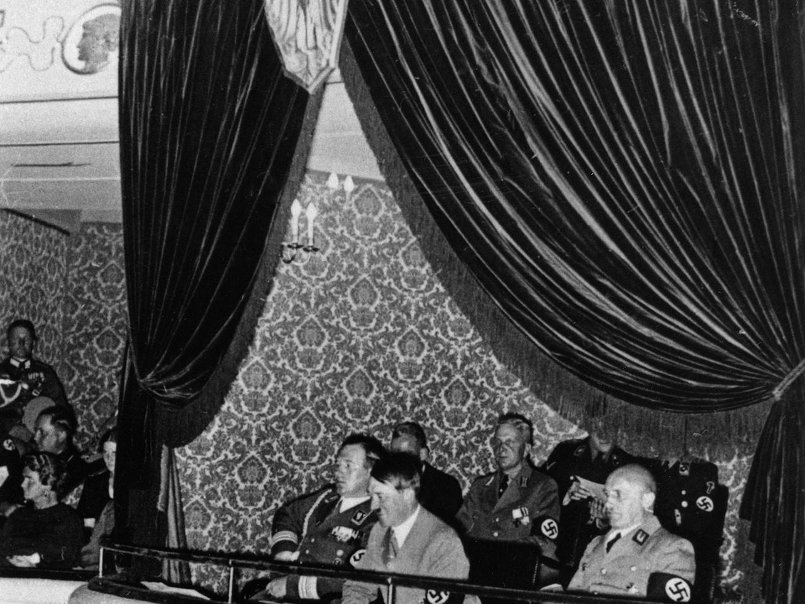 Hitler Archive | Adolf Hitler with Nuremberg's mayor Willy Liebel ...