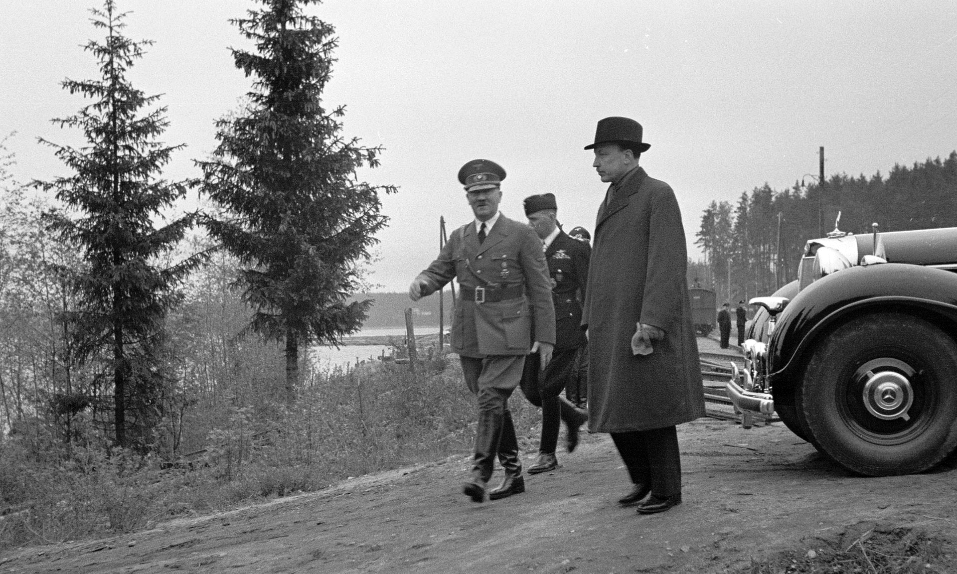 Hitler Archive | Adolf Hitler off for a stroll through the woods to get ...